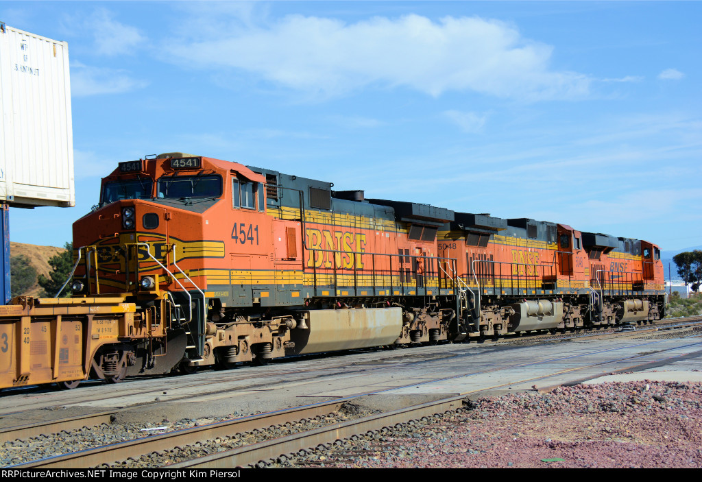BNSF 4541